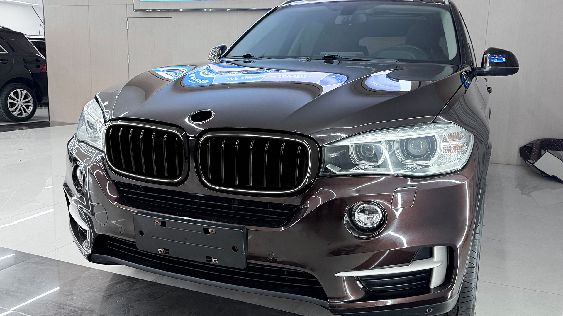 Çin üreticisinden BMW X5 X6 F15 F16 2014-2018 için Işıklı Ön Tampon ...