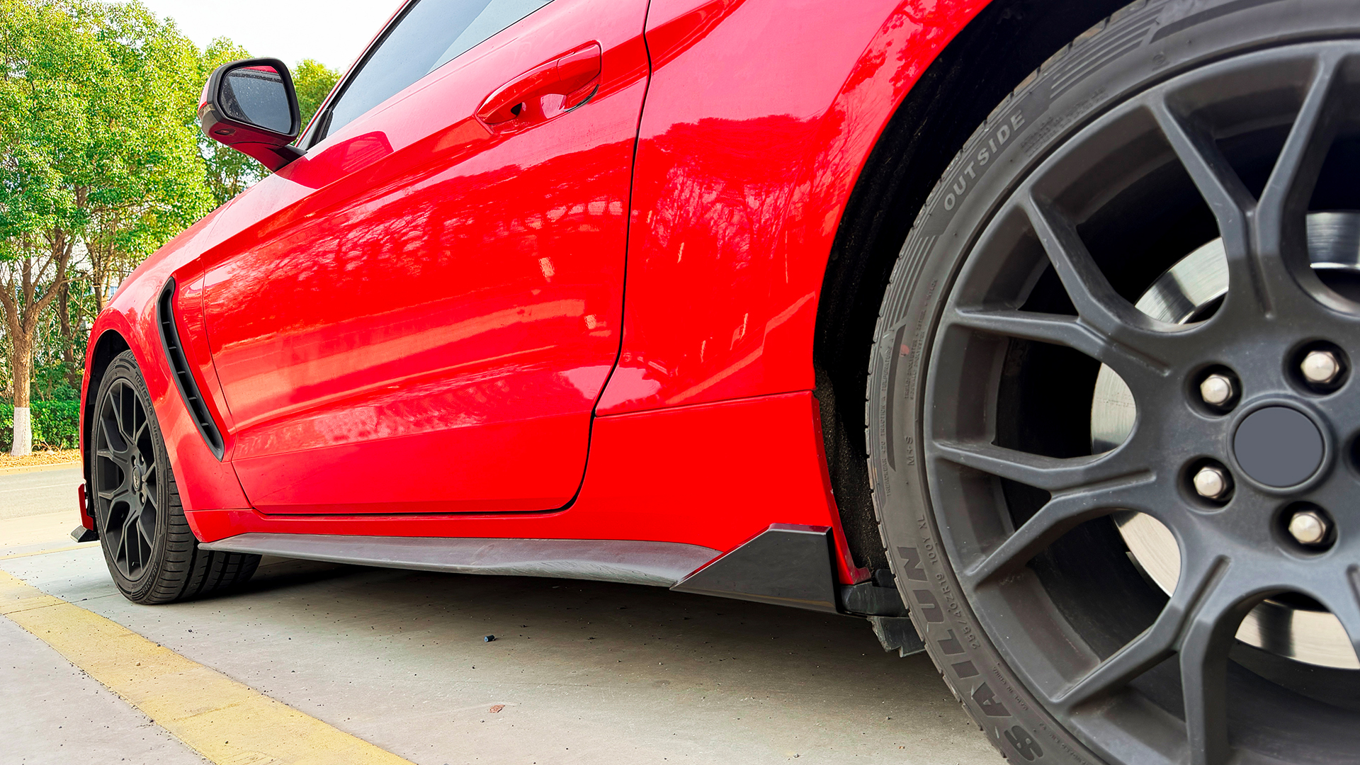 Çin üreticisinden Ford Mustang MK6 2015-2023 için Yan Etek Külbütör ...